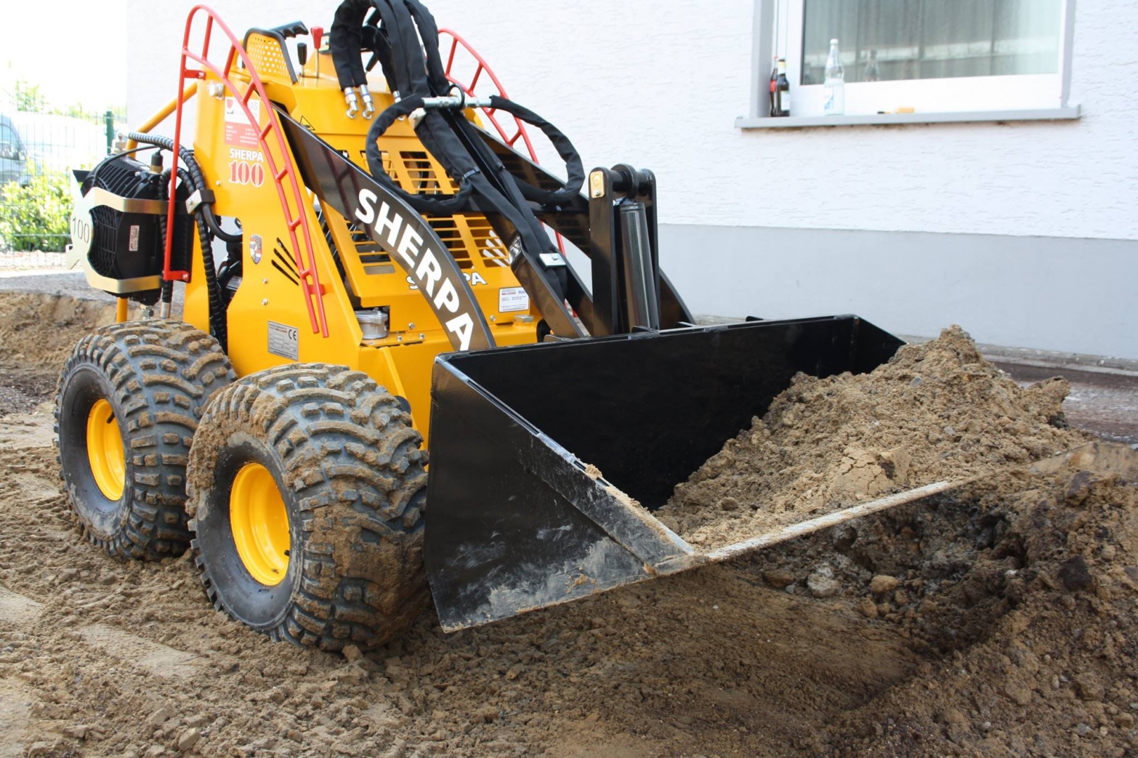 Sherpa Mini Loaders: Sherpa 100 Diesel